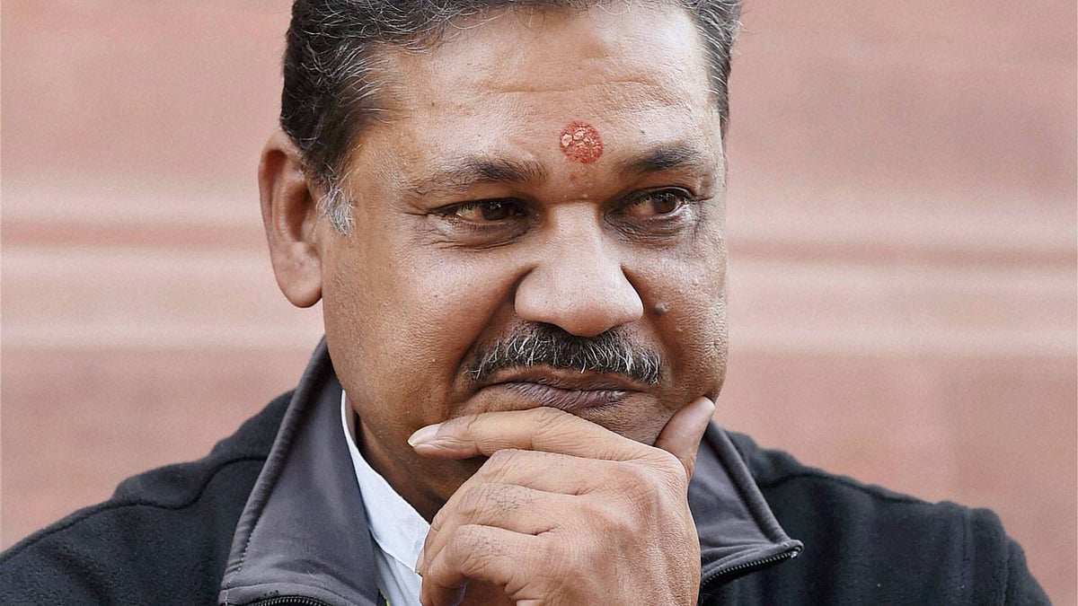 कीर्ति आजाद निष्कासन: याद रहे, पार्टी प्रबंधन डालता है छवि पर असर