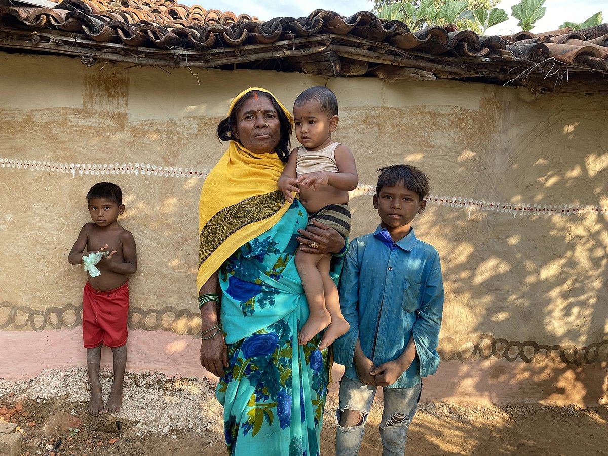 Jharkhand THE NUDGE END Ultra poverty झारखंड में अति गरीबों की स्थिति ...