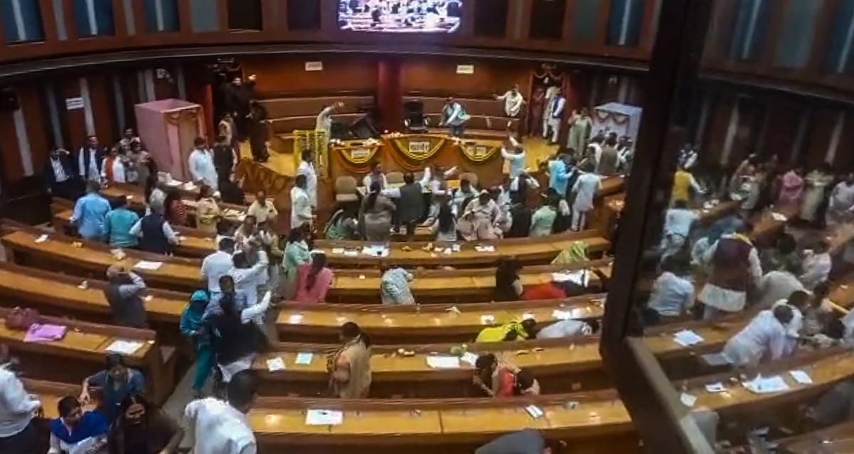 Delhi Mayor Election: दिल्ली MCD स्टैंडिंग कमेटी चुनाव के दौरान जमकर ...