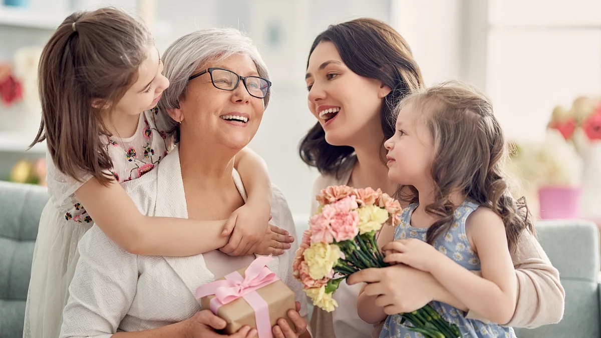 Mothers Day 2024 मदर्स डे 12 मई को मनाया जाएगा जानें इतिहास ऐसे करें