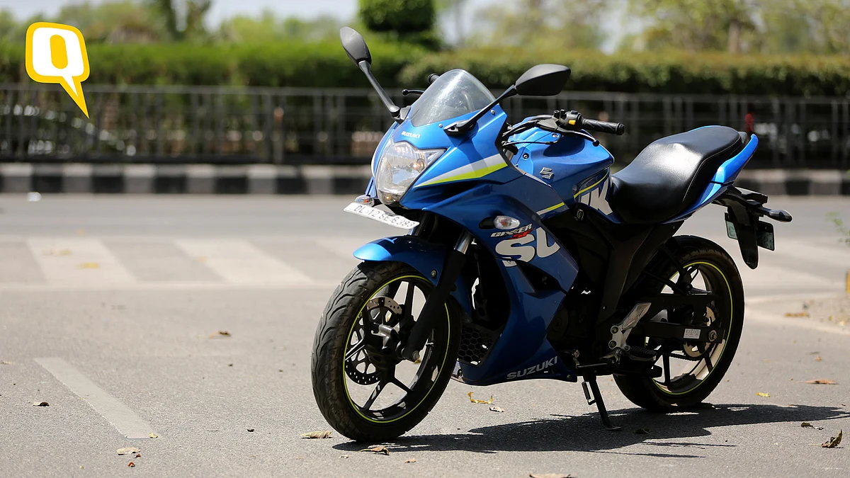 Review: Suzuki Gixxer SF Gives You the Moto GP Experience, Almost