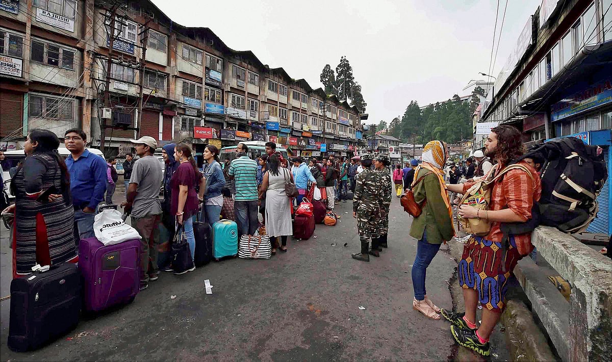 Darjeeling Plunges Deeper Into Violence As Shut-Down Continues