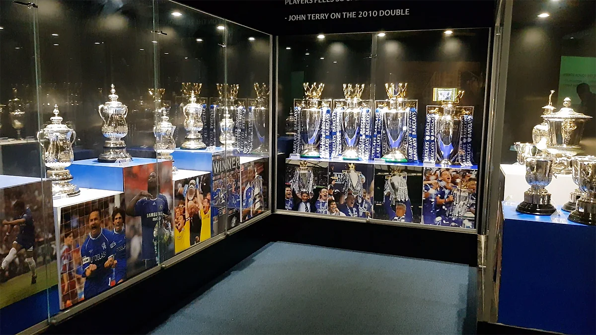 Chelsea Fc fan from India visits Stamford Bridge