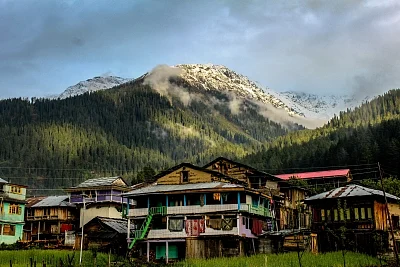 Pulga: Of unmatched beauty and Israeli food up in the Himalayas