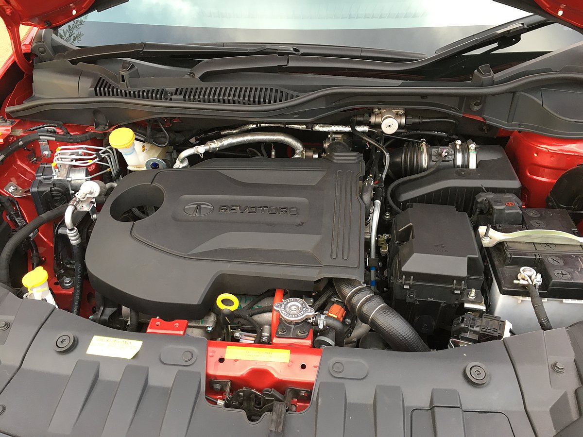 Tata Altroz First Drive Review: Can This Hatchback Unsettle Maruti ...