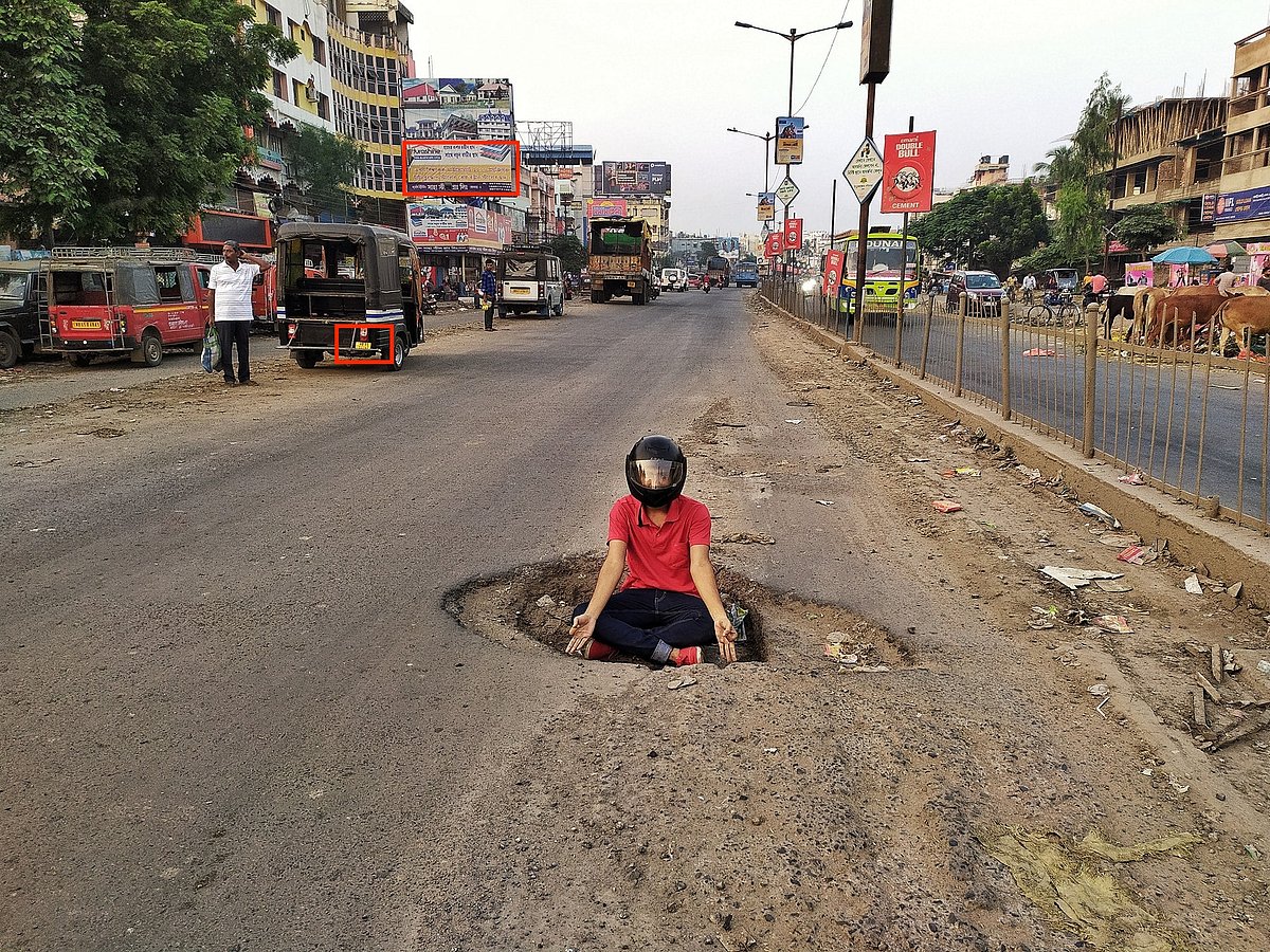 Fact Check: Images From West Bengal Shared as Poor Condition of Roads in UP