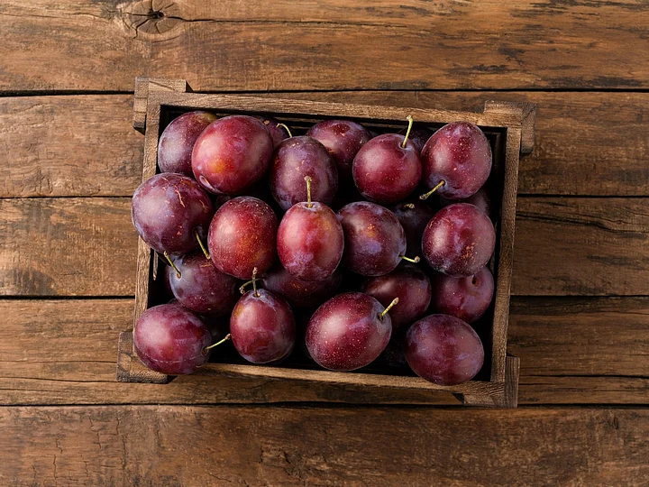 8 Impressive Health Benefits Of Plums