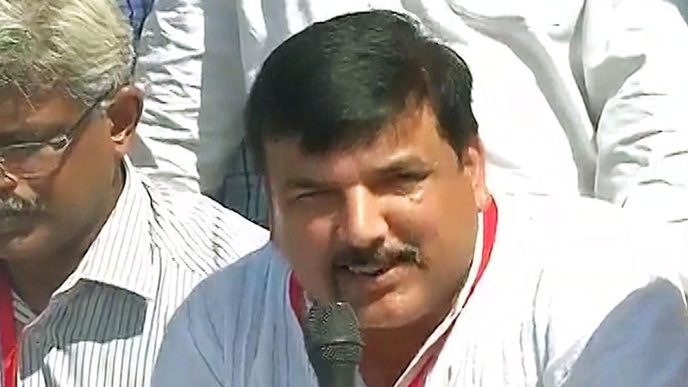Watch: No one was Beaten in the Meeting, Team Kejriwal Hits Back