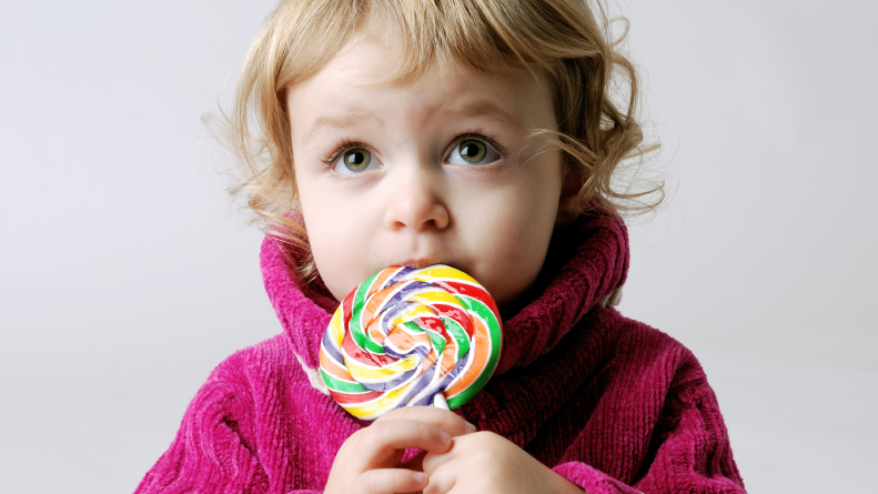 Sugar Cravings Of A 2 Year old Girl Steps Out At 11 PM For Candy Sugar Cravings Of A 2 Year old Girl Steps Out At 11 PM For Candy