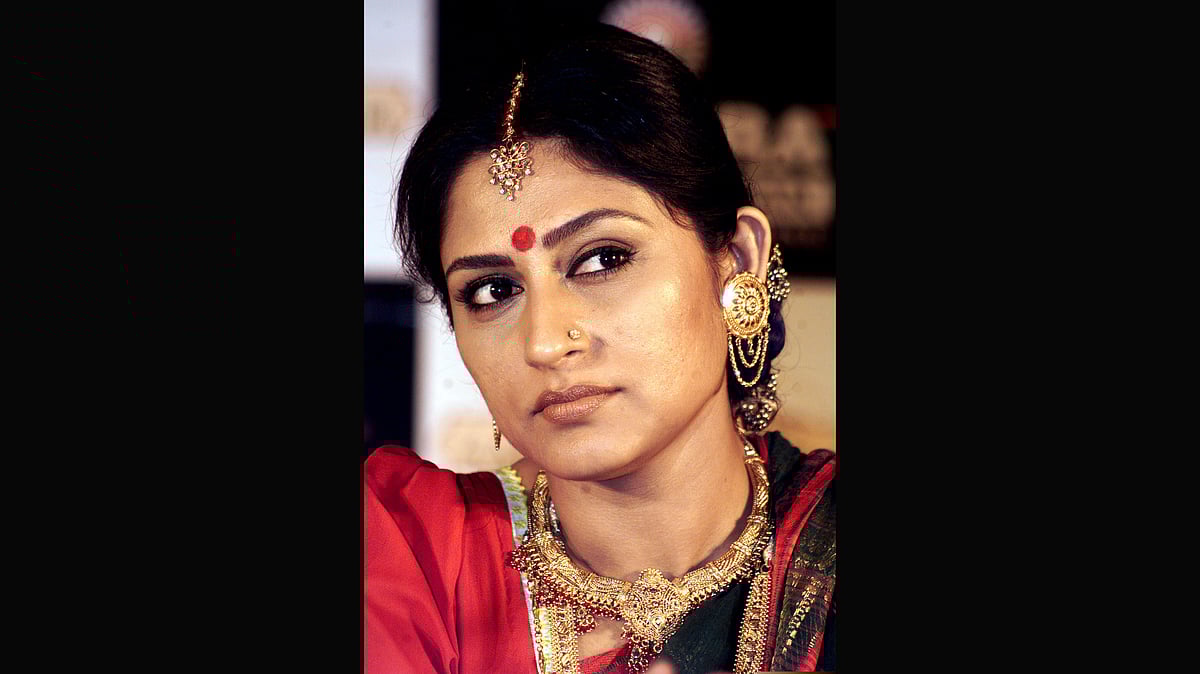 BJP Leader Rupa Ganguly Attacked Allegedly by TMC Supporters