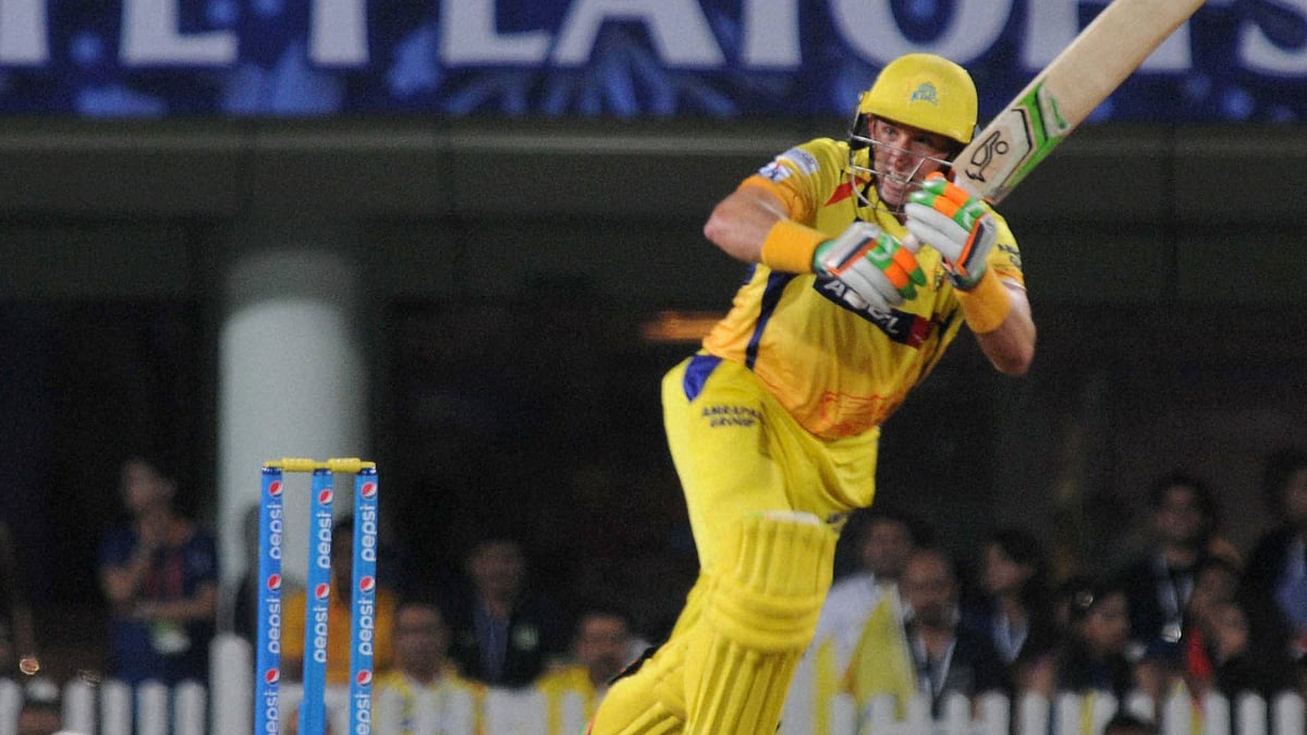 CSK Thrash RCB to Reach IPL 2015 Final