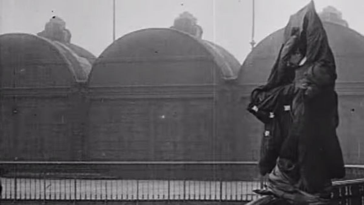 10 Horrific Tragedies That Were Caught on Film