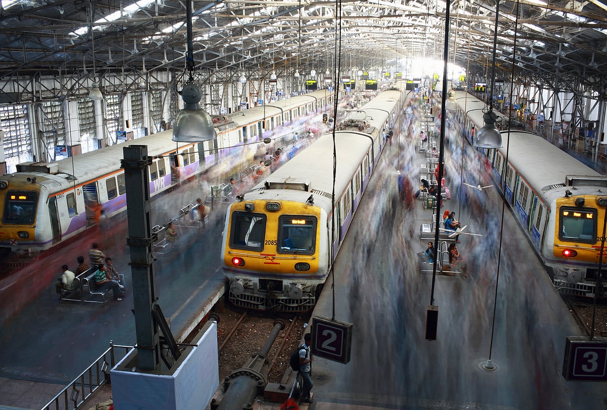 Did You Know These 5 Fun Facts About Bombay Trains?