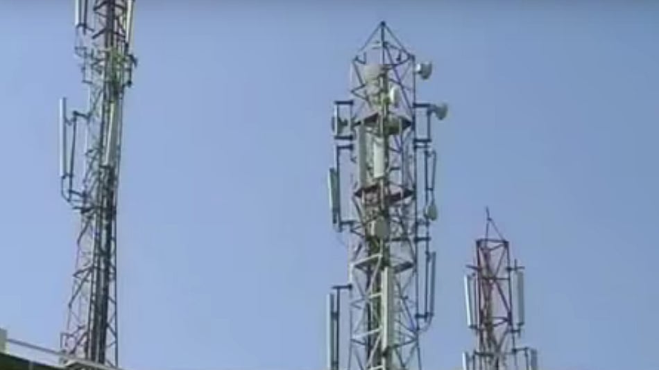 BSNL Gets Govt Nod to Hive Off Towers into Separate Arm