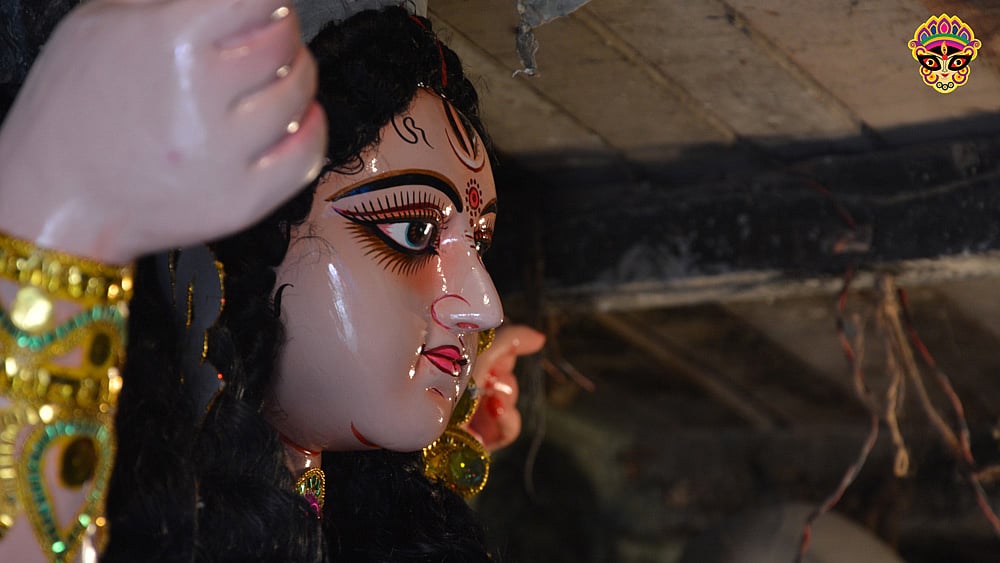 In Photos: The Kumortuli ‘Godmakers’ are Bringing Home Durga Pujo