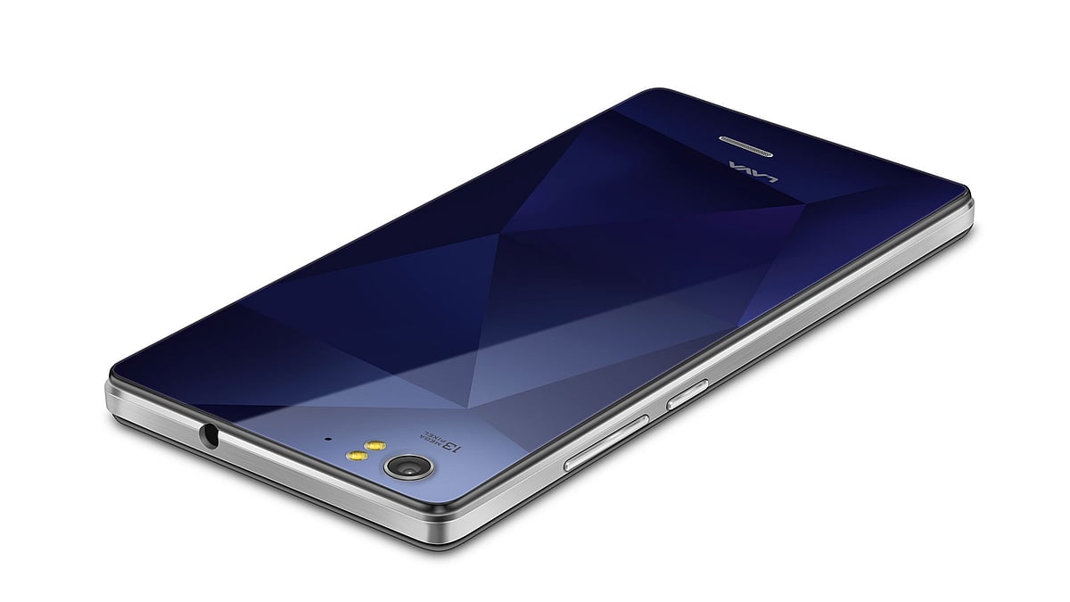 LAVA Launches Pixel V2 Smartphone in a Prism Blue Finish