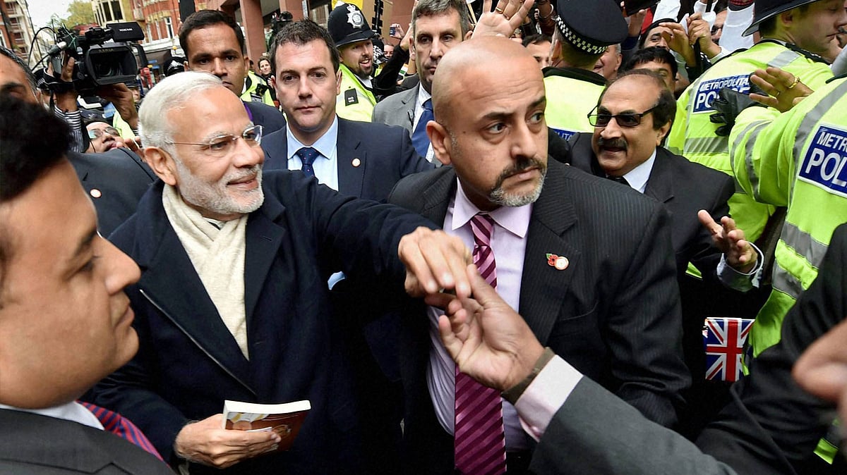 PM Modi Arrives in London for his First Visit to the UK
