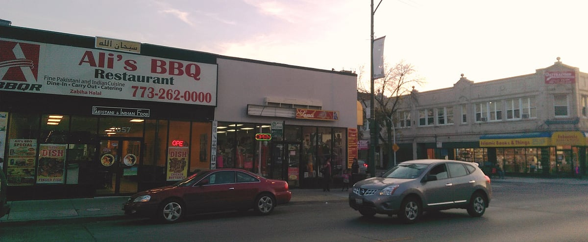How a Visit to Devon Avenue in Chicago is Just Like Going to India