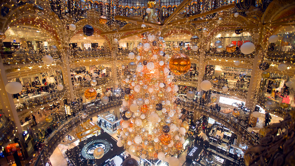 In Pics: 12 Most Spectacular Christmas Trees From Around the World