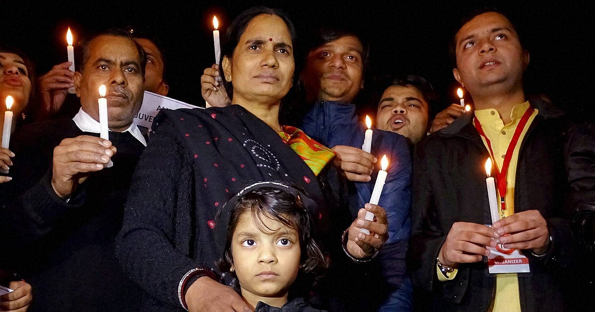 Jyoti’s Parents Meet Ghulam Nabi, Seek Support for Juvenile Bill
