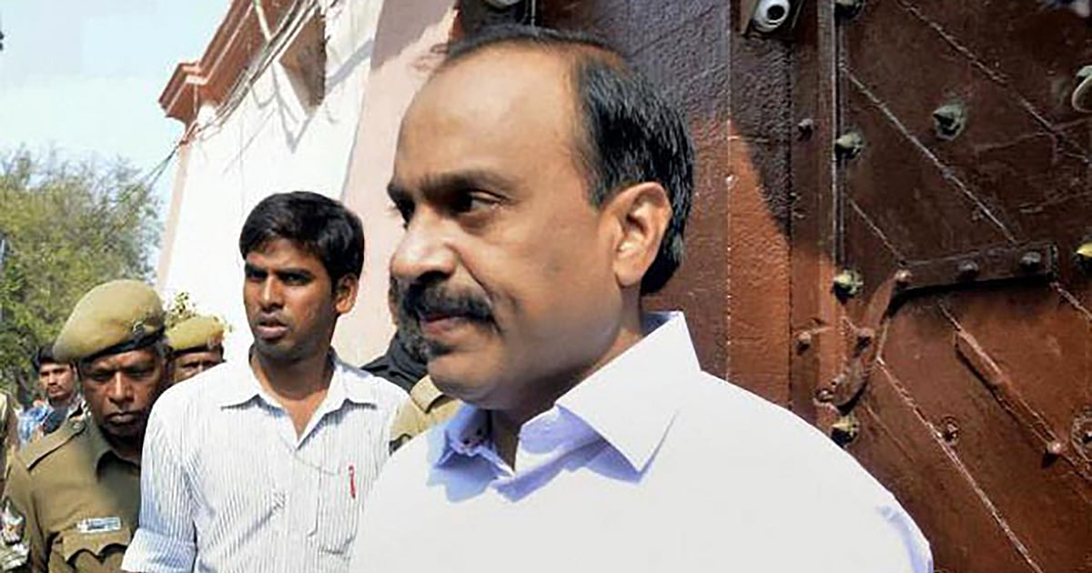 Karnataka Lokayukta Raids Janardhan Reddy’s Bellary House, Office