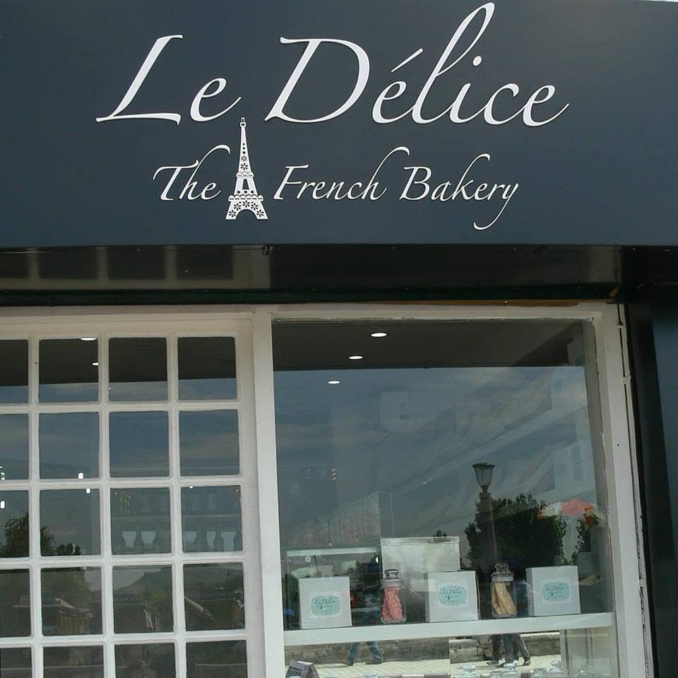 Saqib & Melanie Mir’s Love Story is Called ‘La Delice’ in Srinagar