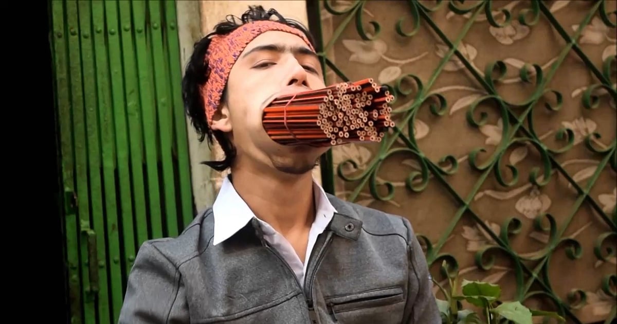 Gobsmacking World Record by a Man Who Claims to Have Widest Mouth