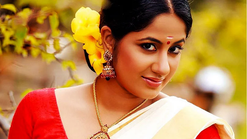 Not Embarrassed By Morphed Photo Malayalam Actress Jyothi Krishna not-embarrassed-by-morphed-photo-malayalam-actress-jyothi-krishna