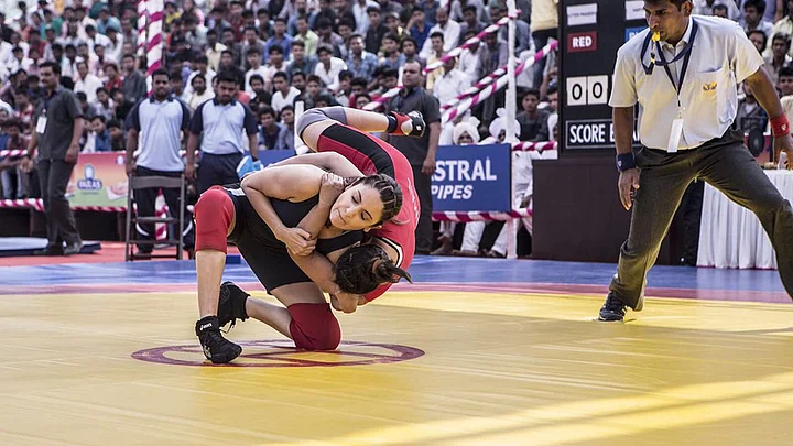 Check Out Anushka Sharma s Body Slamming Action For Sultan check-out-anushka-sharma-s-body-slamming-action-for-sultan