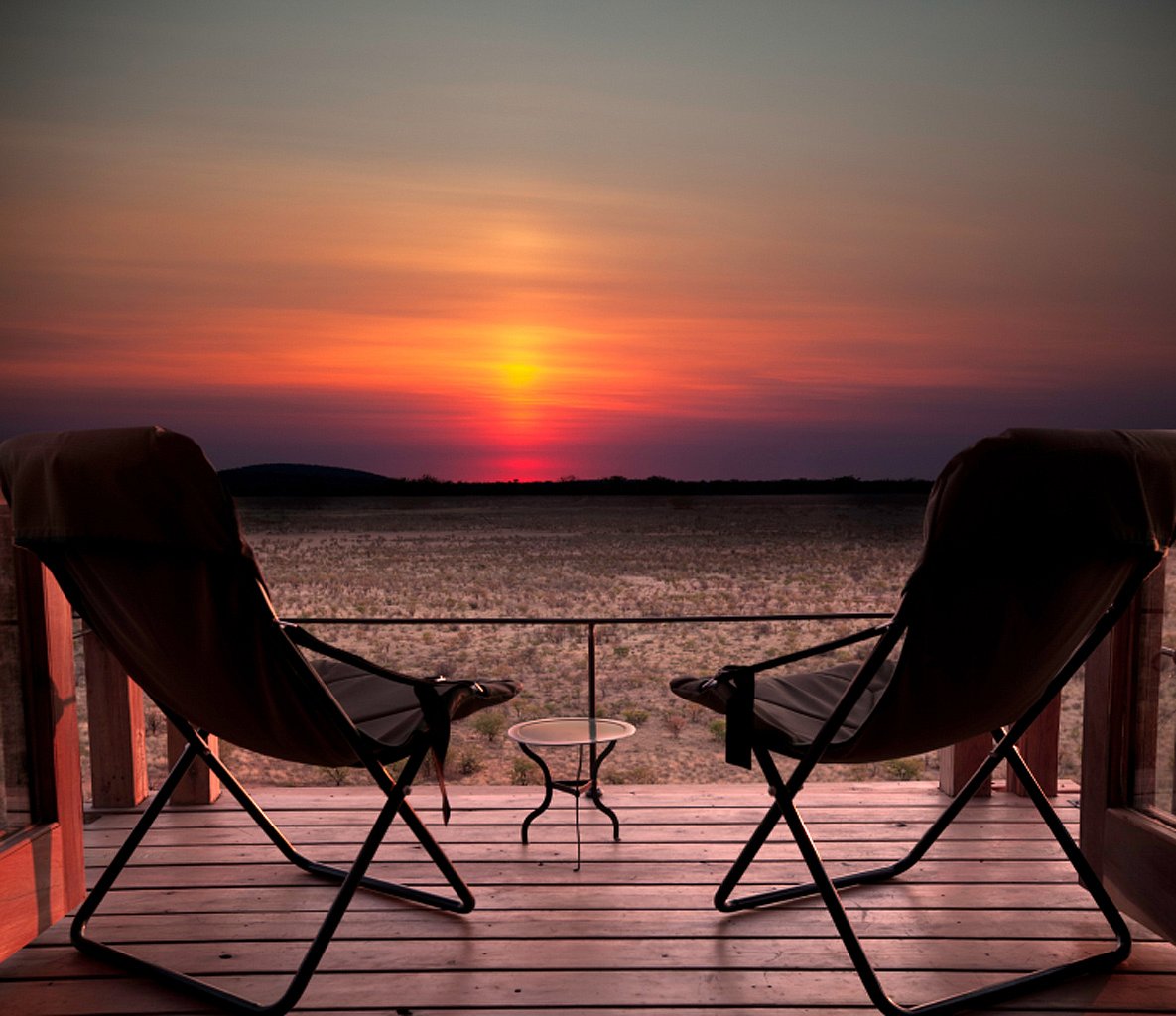 There’s a New Way to Party This Summer & It’s Called a ‘Sundowner’