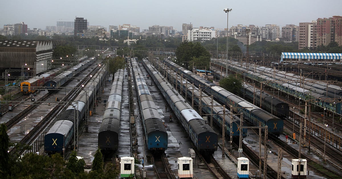 IRCTC Train Ticket: How to Book Indian Railways Tickets With Physically ...