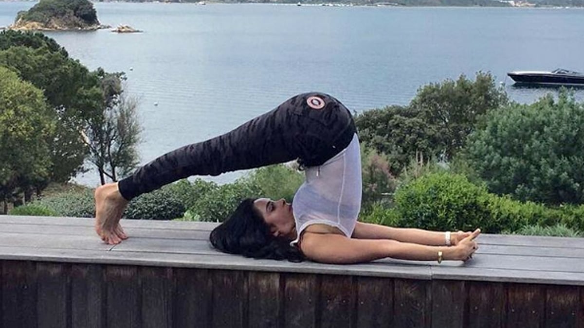 World Yoga Day: Bollywood Celebs are Big Yoga Fans
