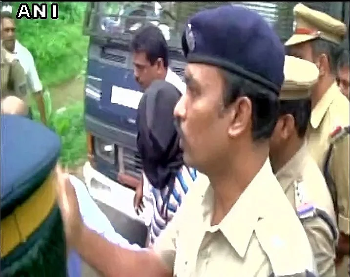 Jisha Murder: Police Take Accused for Evidence Collection