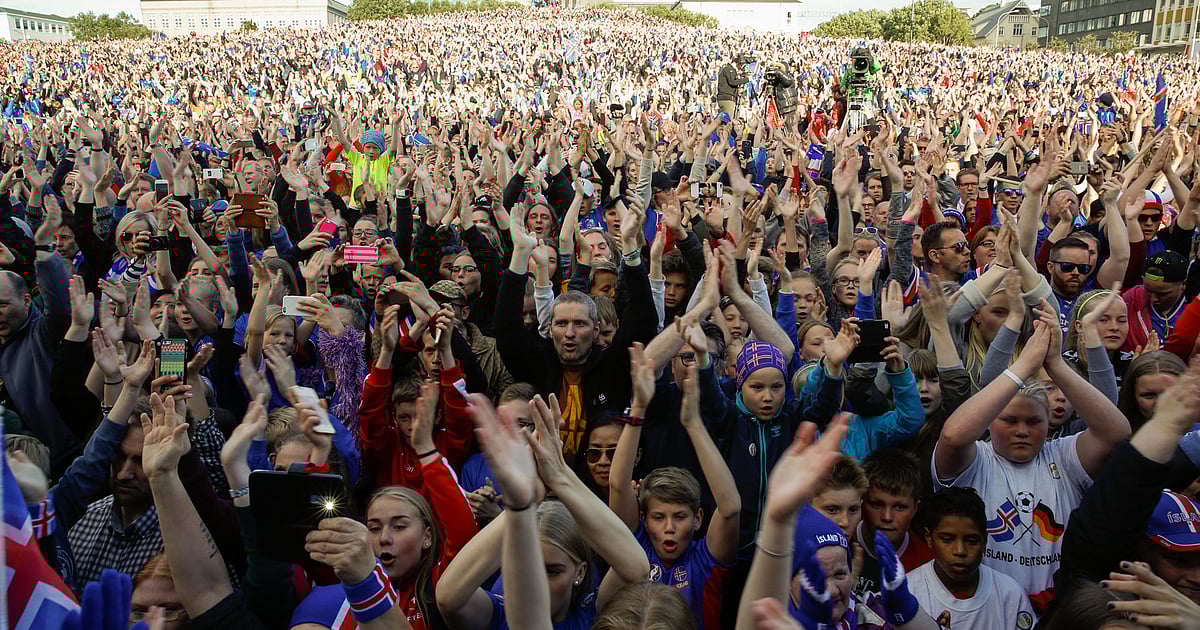 Iceland Team Gets ‘Viking Clap’ Welcome After Returning Home