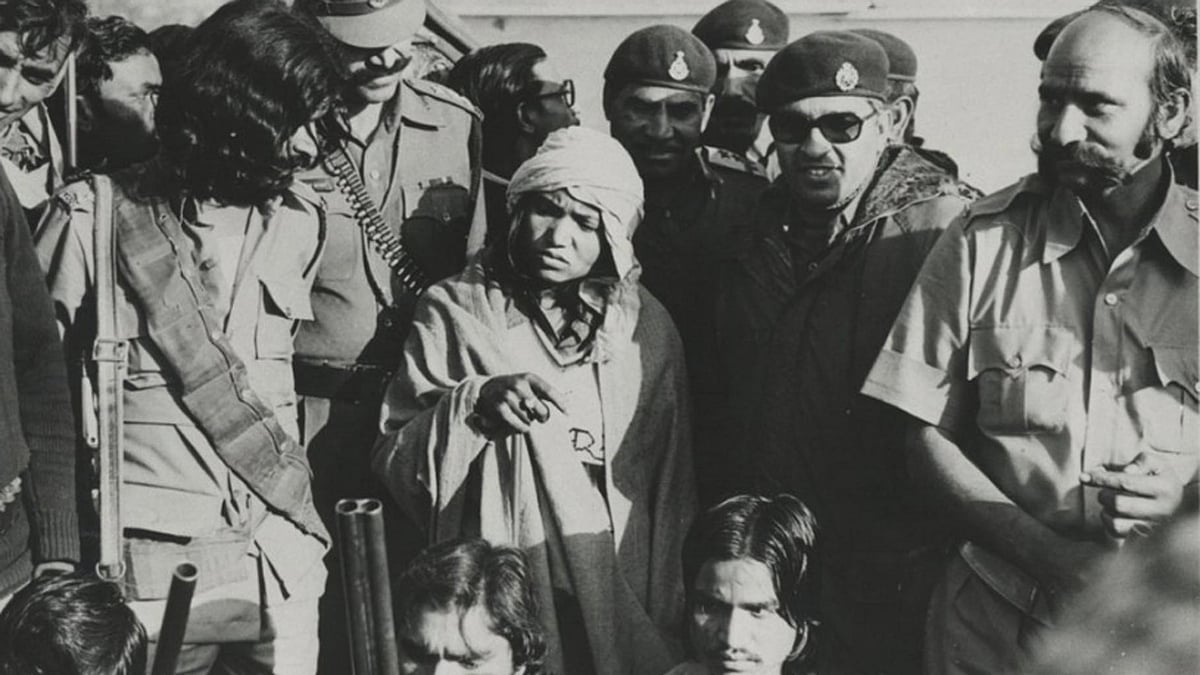 Phoolan Devi Birth Anniversary: Devi, a Dacoit, a Rape Survivor, a ...