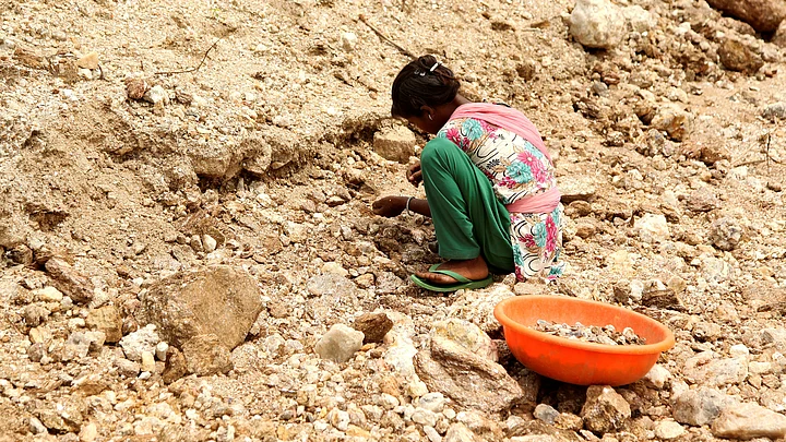 Child Deaths in Illegal Mica Mines Hidden to Keep Industry Alive