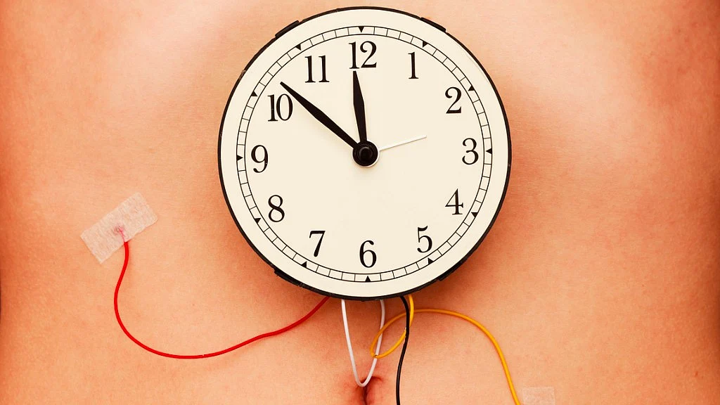 Ladies You ve Been Conned Your Biological Clock Isn t Ticking ladies-you-ve-been-conned-your-biological-clock-isn-t-ticking