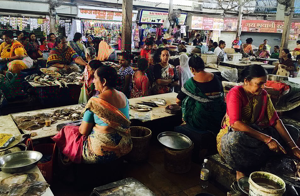 In Photos: An Old-School Indoor Fish Market Run By Women in Mumbai
