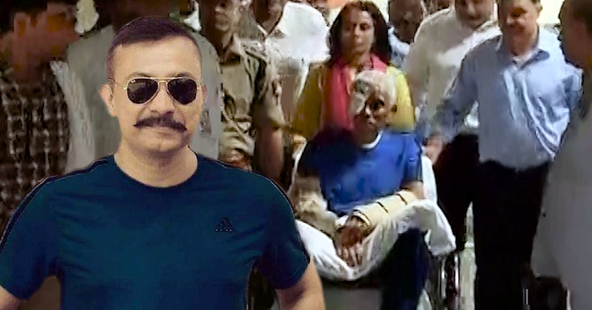 Shot 9 Times, CRPF Commandant Chetan Cheetah Cheats Death