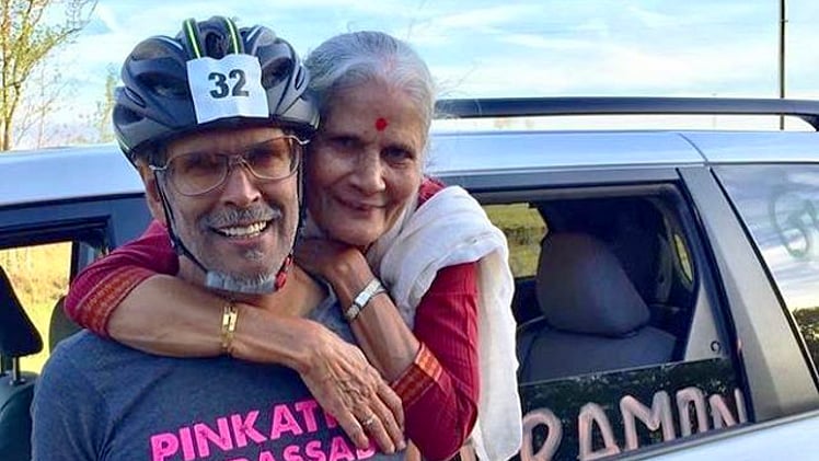 Milind Soman's Mother, Usha Soman Does 15 Effortless Push-Ups on Her ...