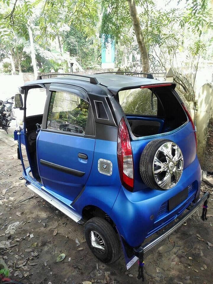 Auto-Copter or Auto-SUV? Modified Auto-Rickshaws to Choose From