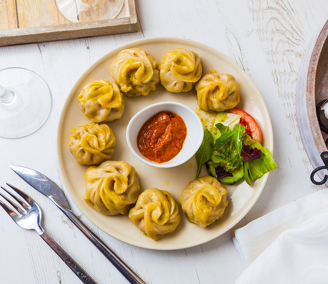 Head Straight to These Momo Places in Delhi Before They Shut Down!