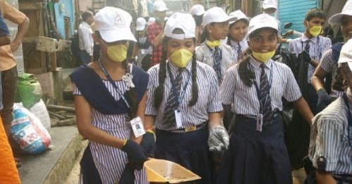 #GoodNews: Students Don’t Wait For Govt, Clear Trash Themselves