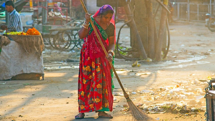 Switch to Mechanised Sweeping: Reader’s #PollutionKaSolution