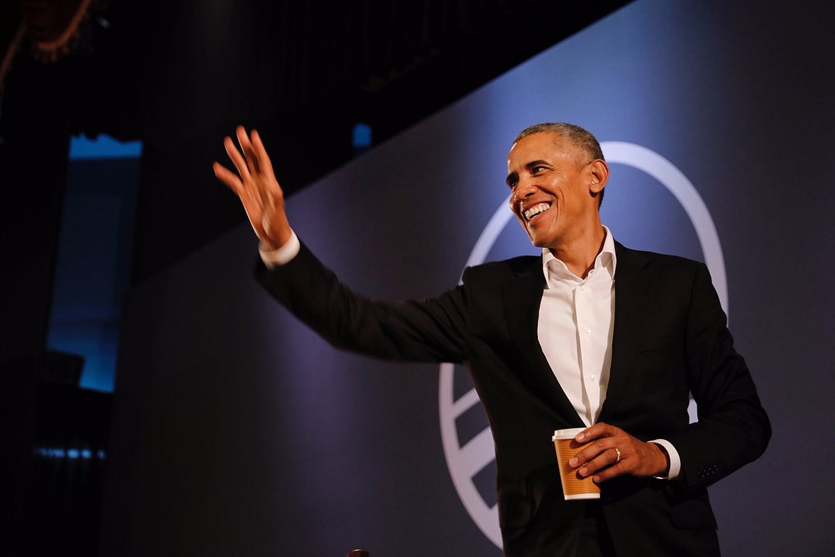 #LeftHandersDay: Did You Know That These Famous People Are Left-Handed?