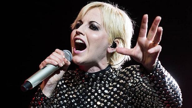 ‘Zombie’ Singer Dolores O’Riordan Dies at the Age of 46