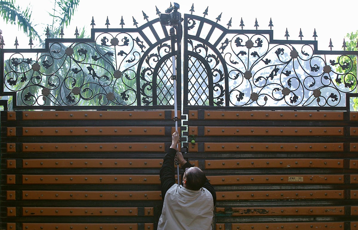 Radia Tapes: How One Woman’s Influence Peddling Led to a Snake Pit