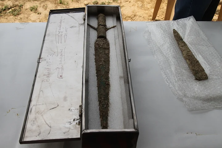 Chariots & Swords: Looking for Mahabharata Clues in Sanauli