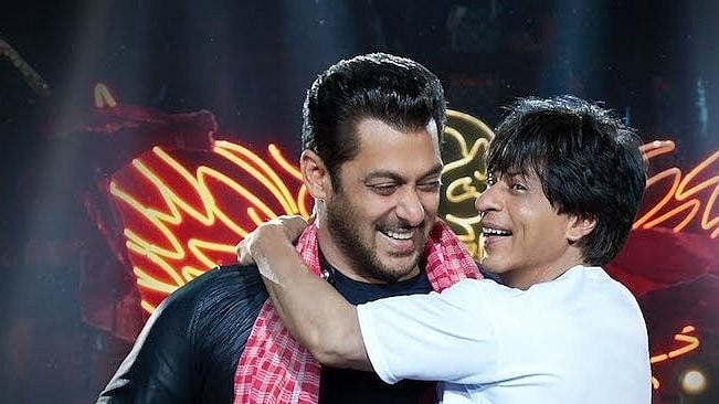 Watch: Salman & SRK Jam Together on Bhai’s Birthday