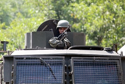 Army commando killed in Kashmir gunfight